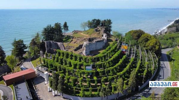 როგორ გამოიყურება განახლებული პეტრას ციხე, რომლის რეაბილიტაციაზეც 2 მლნ ...