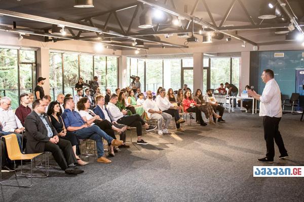 ეძებ ახალ და მაღალანაზღაურებად სამსახურს? გაიარე SKILLWILL-ის პროგრამირების კურსი და გახდი ...