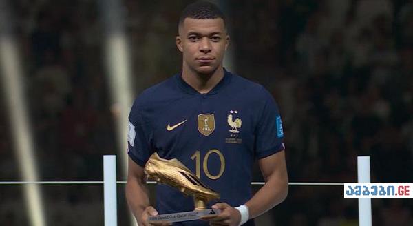 საფრანგეთის ნაკრების ფორვარდი კილიან მბაპე კატარი 2022 - ის ოქროს ბუცის ...