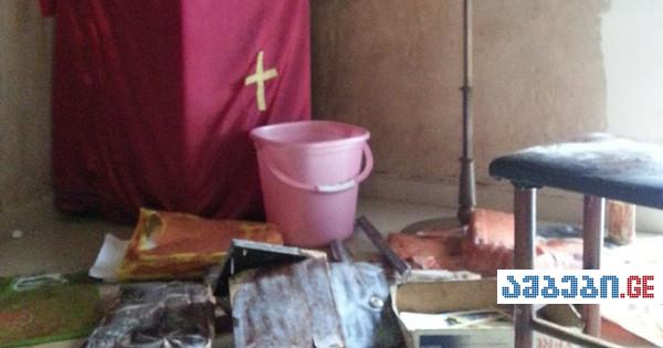 "ეს ერის ღირსების შეურაცხყოფაა" - კადრები წმინდა ბარბარეს სახელობის ...