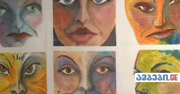 მანჰეტენზე ქაღალდის ხელსახოცებზე დახატული ნახატების გამოფენა გაიხსნა ...