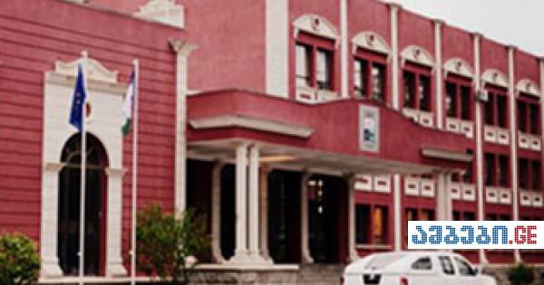 პრემიები აბაშის გამგეობაში დანიშვნიდან რამდენიმე დღეში აიღეს | Ambebi.GE