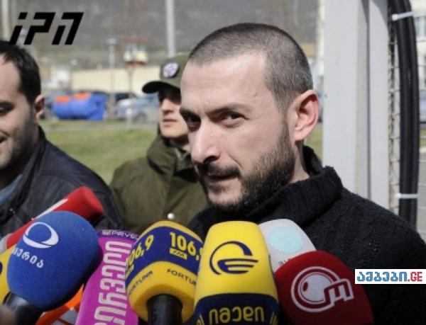 გურამ რჩეულიშვილმა პროკურატურას მაია რჩეულიშვილსა და რუსუდან ...
